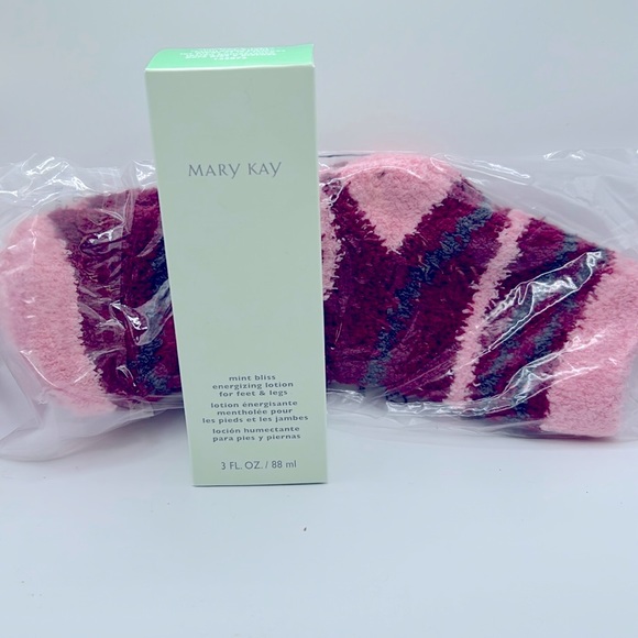 Mary Kay | Skincare | Mary Kay Mint Bliss Energizing Foot And Leg Cream ...
